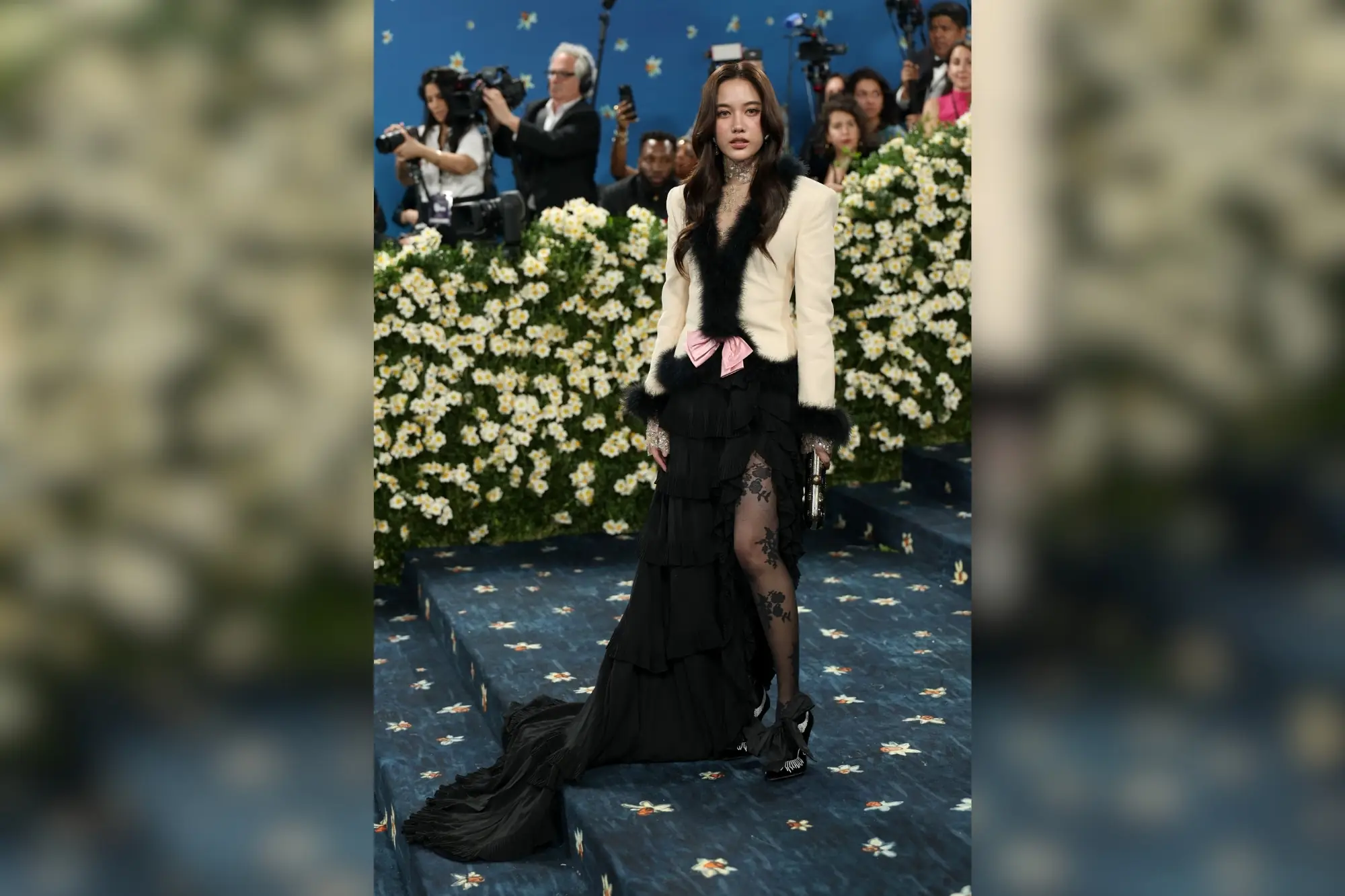 2025 Met Gala泰星大放异彩！Lisa与Freen同场现身 席捲时尚之夜 - Vision Thai 看見泰國