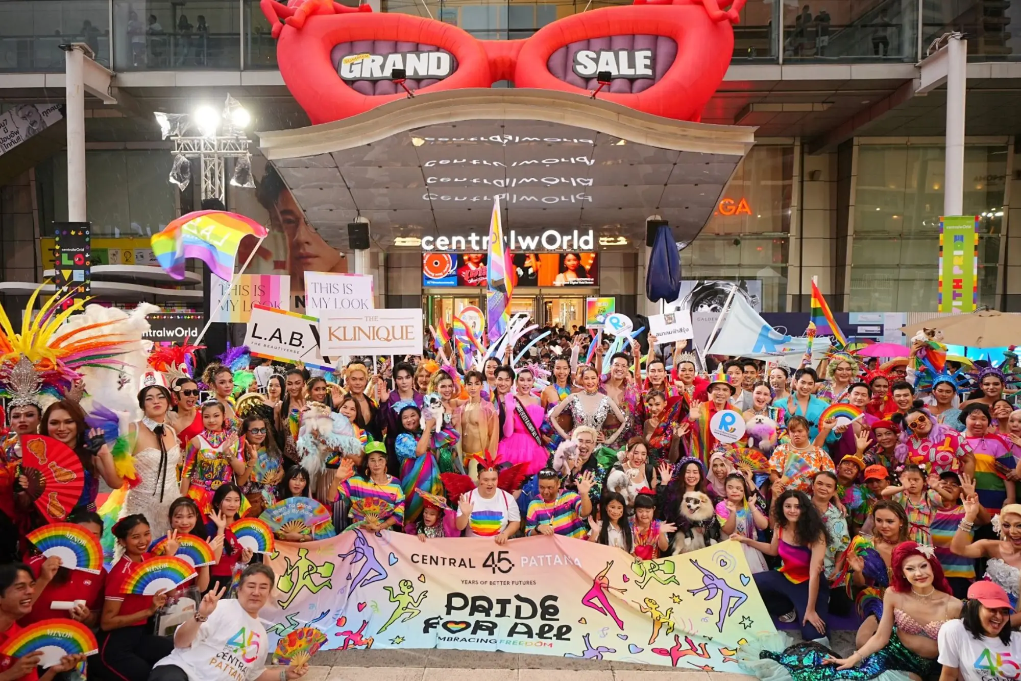 泰國驕傲月曼谷centralwOrld盛大展開！Freen & Becky壓軸登場 - Vision Thai 看見泰國